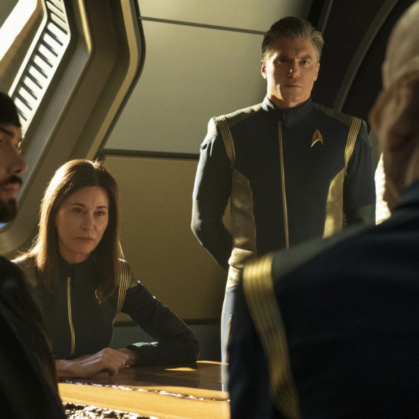 Star Trek: Discovery : Red Angel Promotional Photos – TrekToday